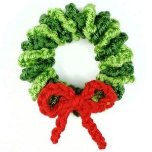 20 Easy & Free Crochet Wreath Patterns - Susie Harris